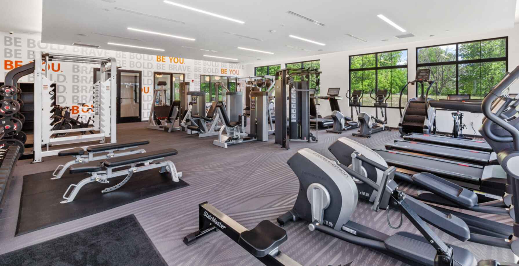 Apartment & Community Amenities | Hunters Glen