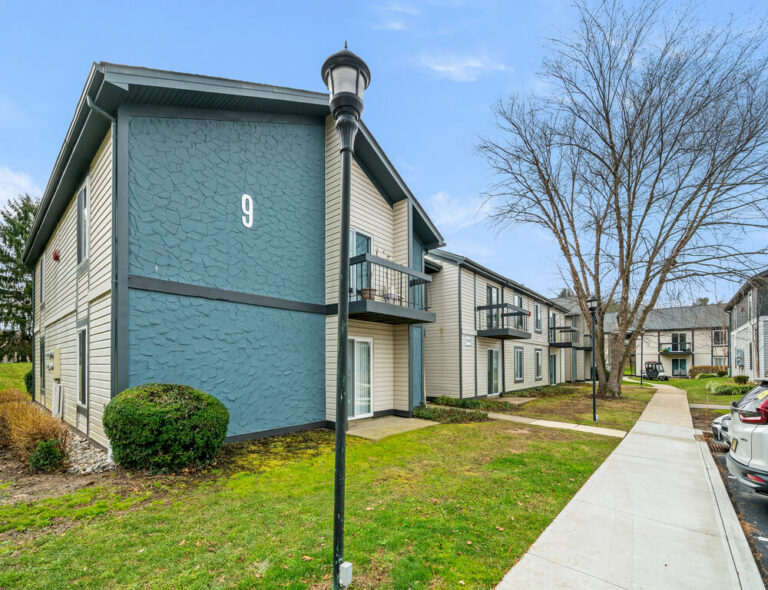 Photos of Apartments & Amenities | Hunters Glen