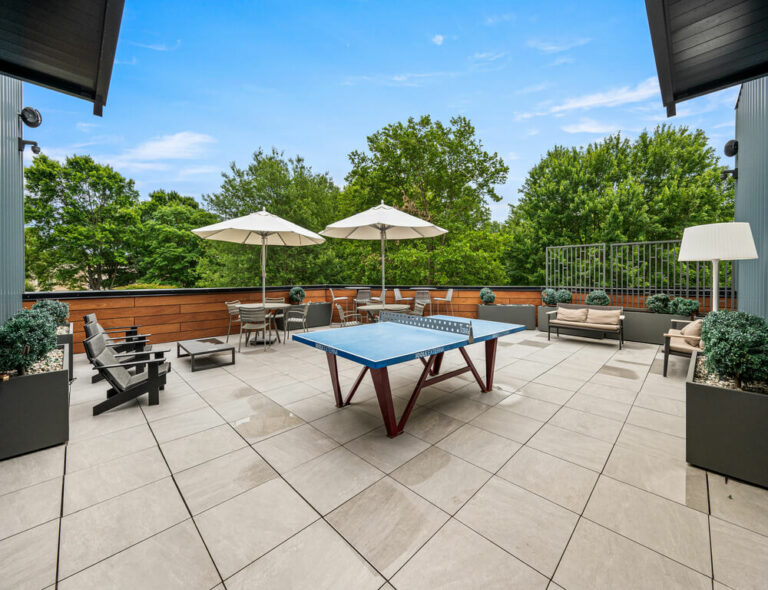 Photos of Apartments & Amenities | Hunters Glen